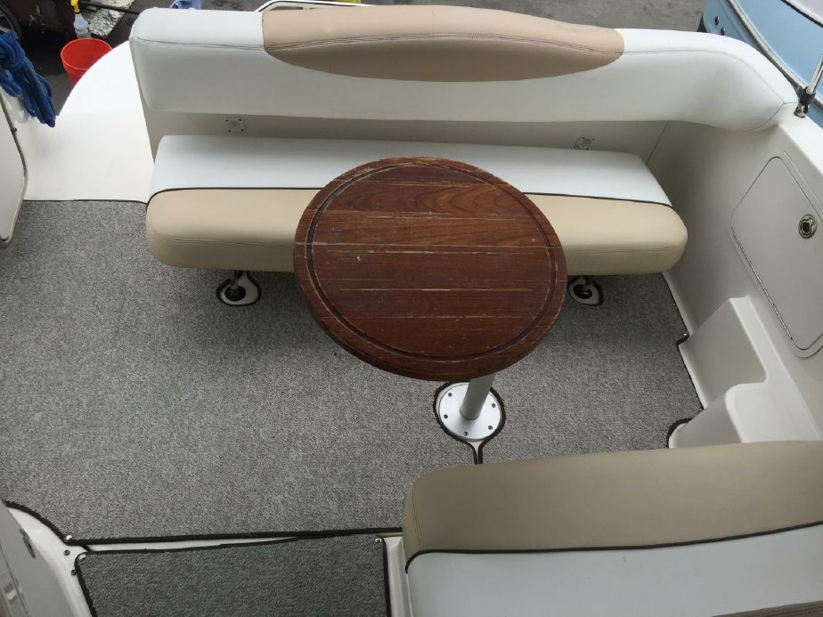 28 foot SeaRay Sundancer | Touch of Class